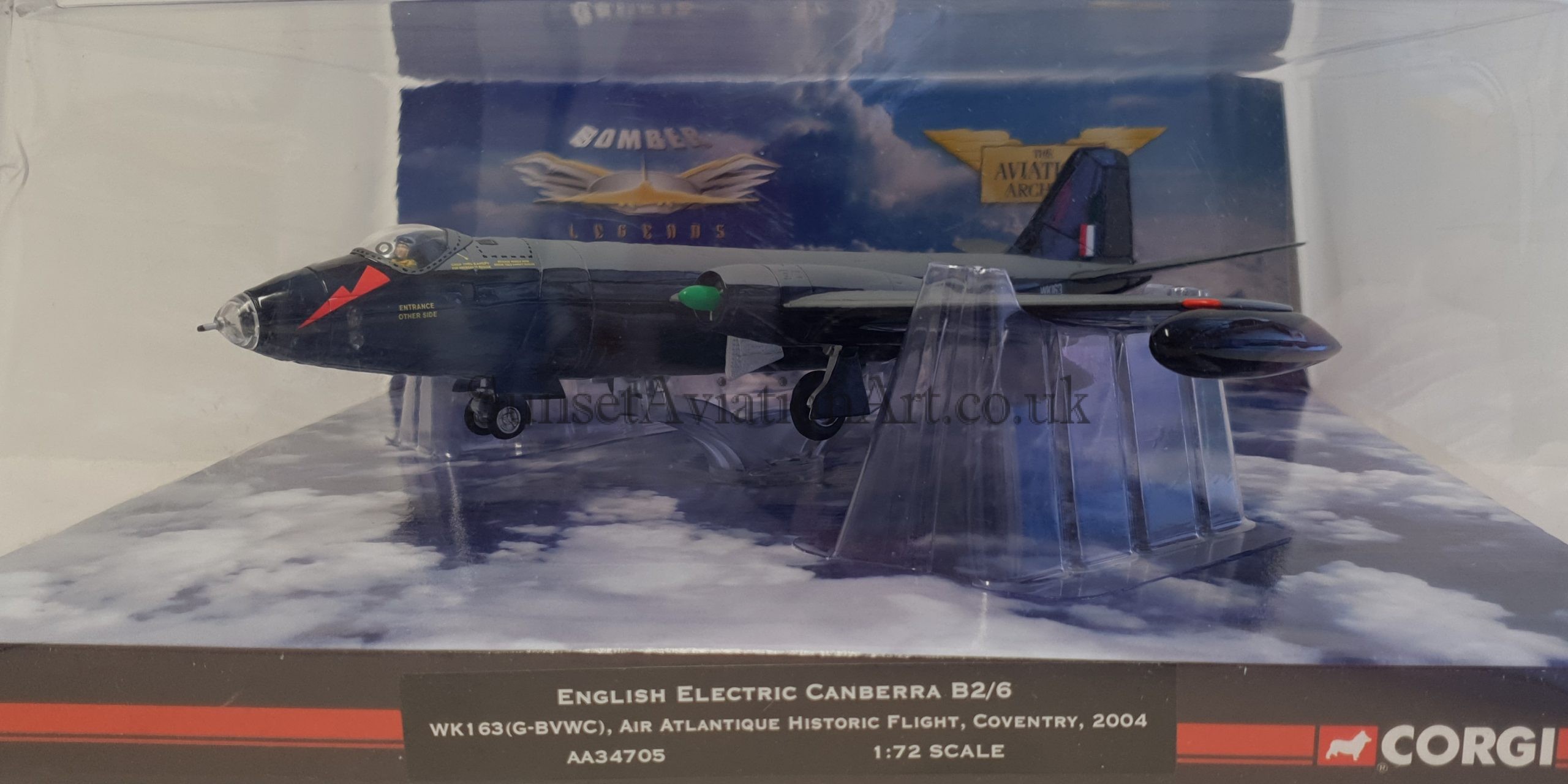 English Electric Canberra Corgi AA34705 WK163 Air Atlantique