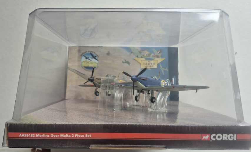 AA99182 Corgi Merlins Over Malta 2 Piece Set Spitfire & Hurricane