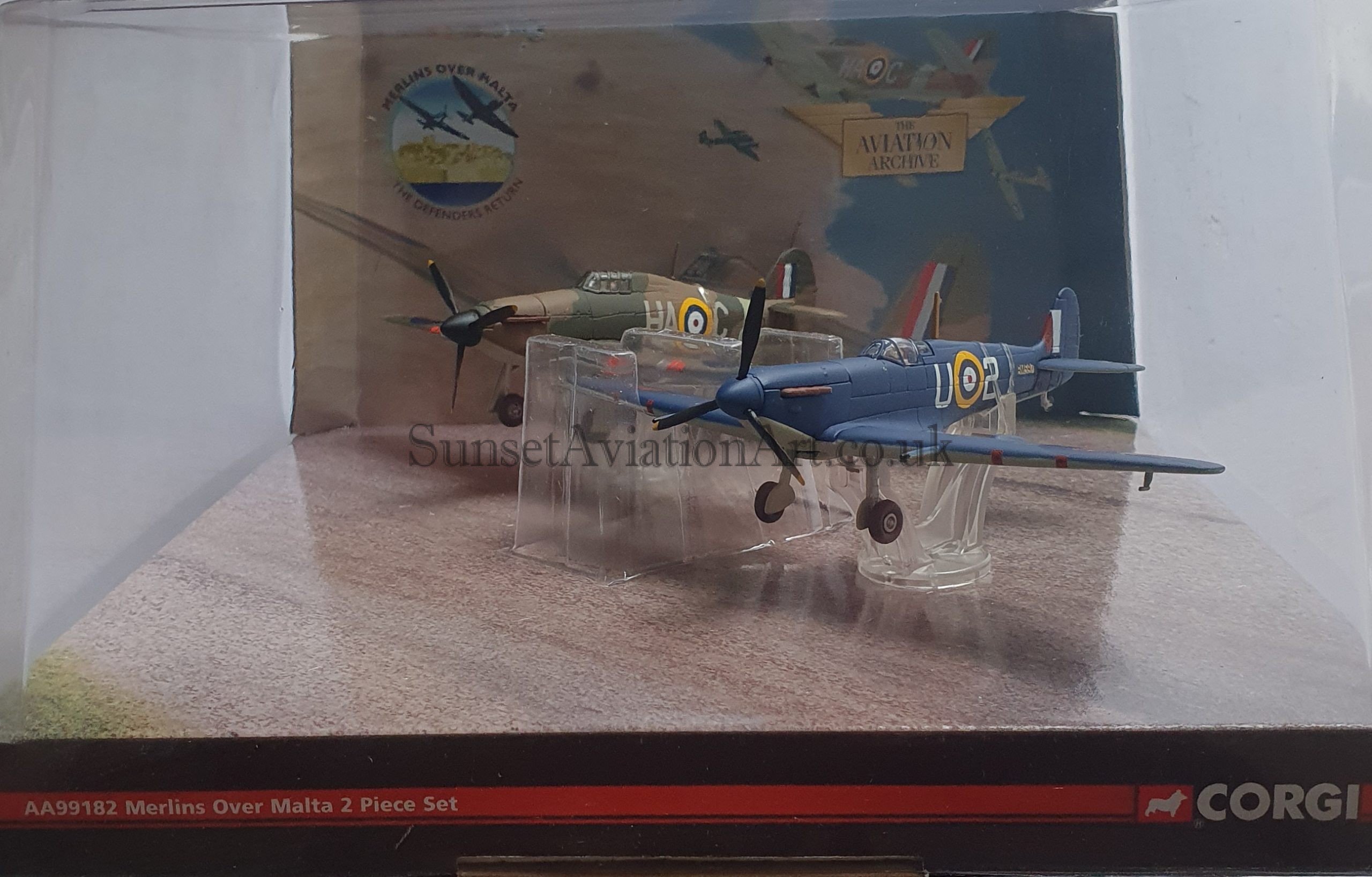 Corgi AA99182 Merlins Over Malta 2 Piece Set Spitfire & Hurricane