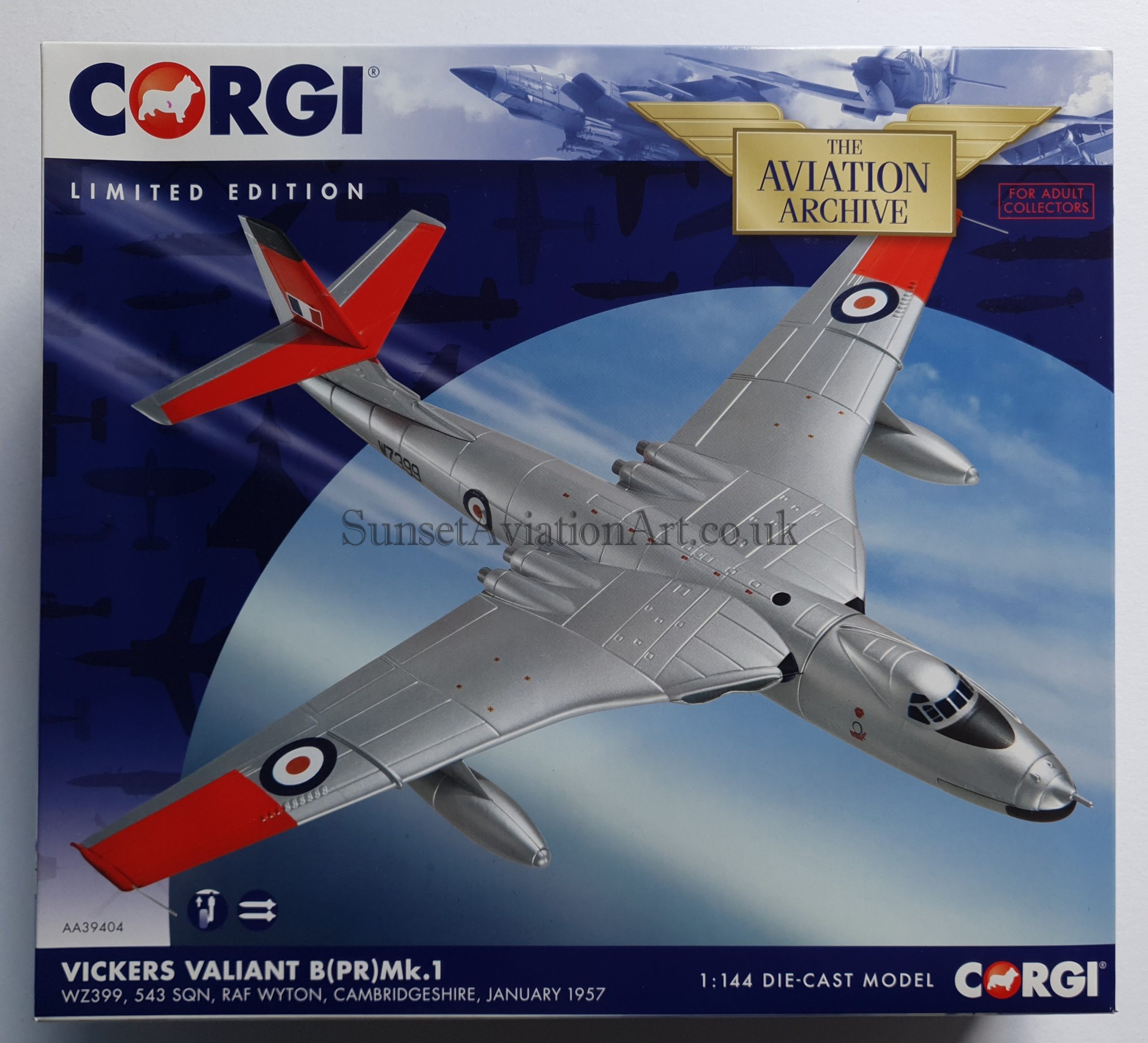 Corgi AA39404 Vickers Valiant B(PR) Mk.1 WZ399 543 Sqn