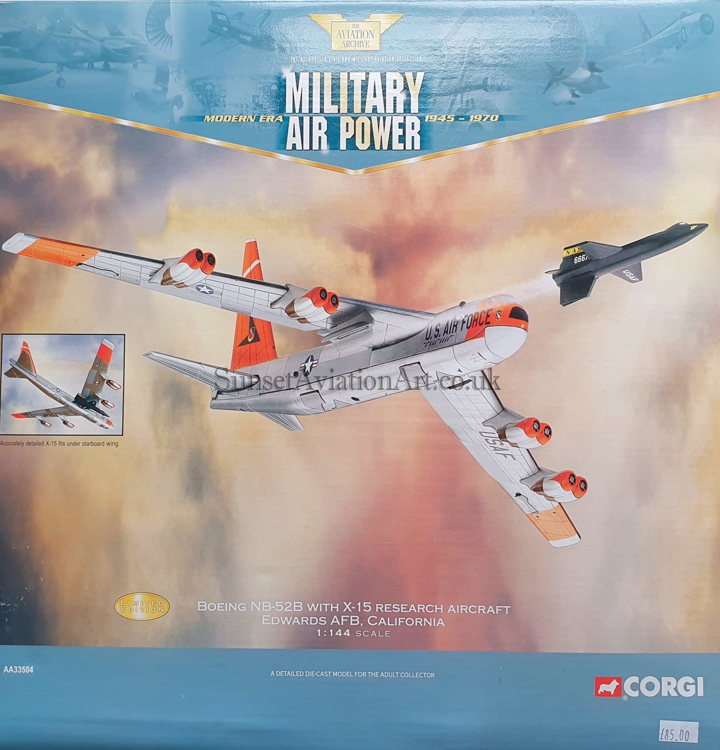 Corgi AA33504 Boeing NB-52B with X-15 Research Aircraft